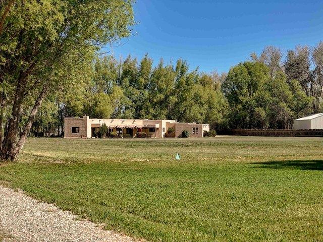 122 Camino De La Merced, Taos, NM 87571
