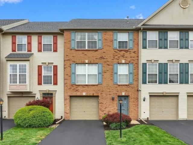 122 Chandler Dr Unit 122, Red Lion, PA 17356
