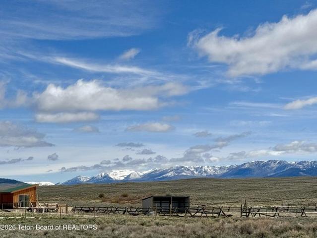 122 Chief Joseph Rd, Daniel, WY 83115
