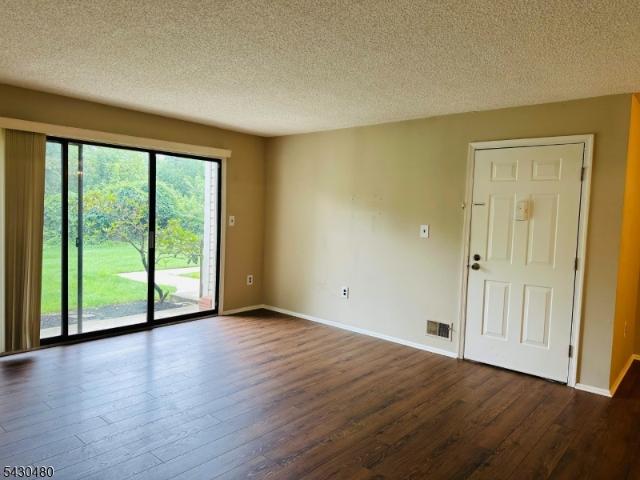 122 Crabapple Ln # 122