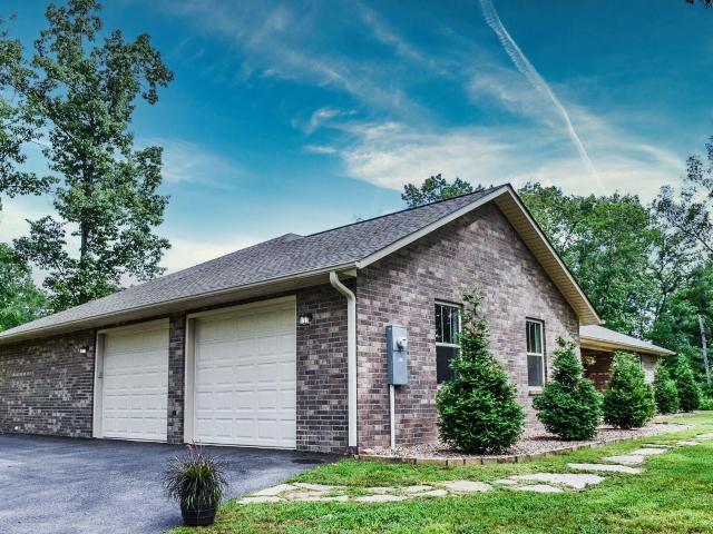 122 Crestview Lane
