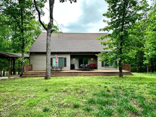 122 Crest Drive