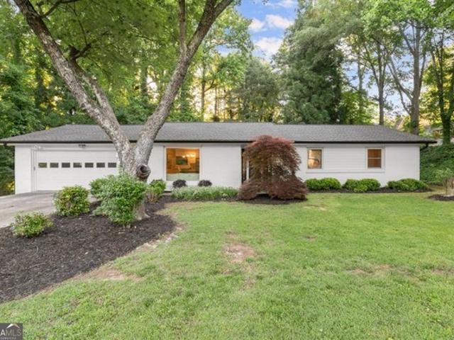 122 Cross Gate Dr, Marietta, GA 30068