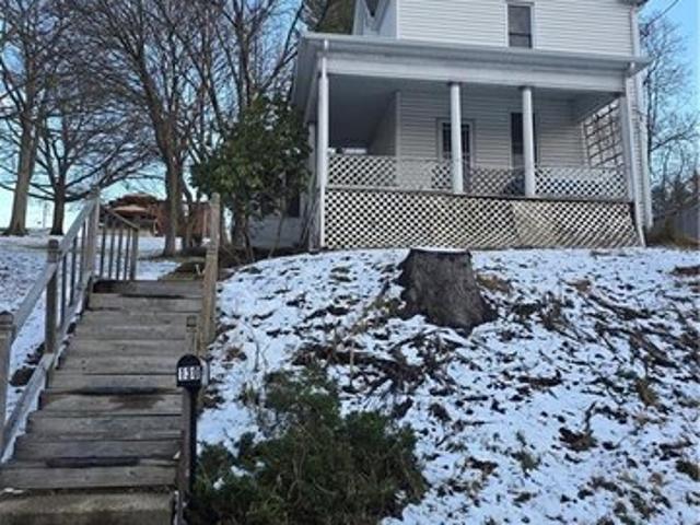 122 and 130 Murray Ave, Washington, PA 15301