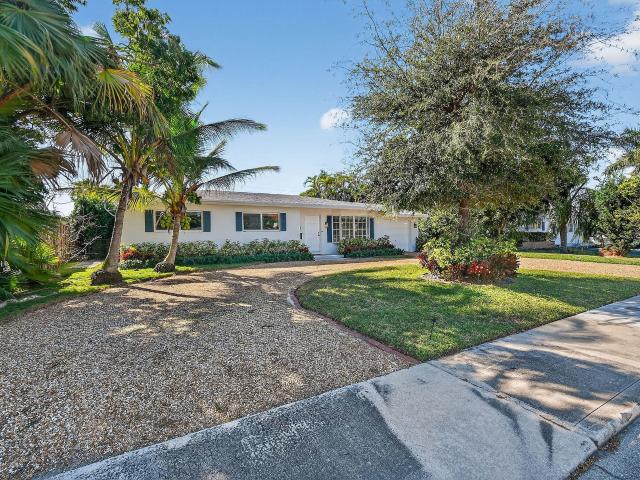 122 Arlington Pl, West Palm Beach, FL 33405 | MLS #R11156 | Compass