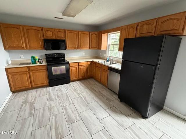 122 Arrowhead Drive