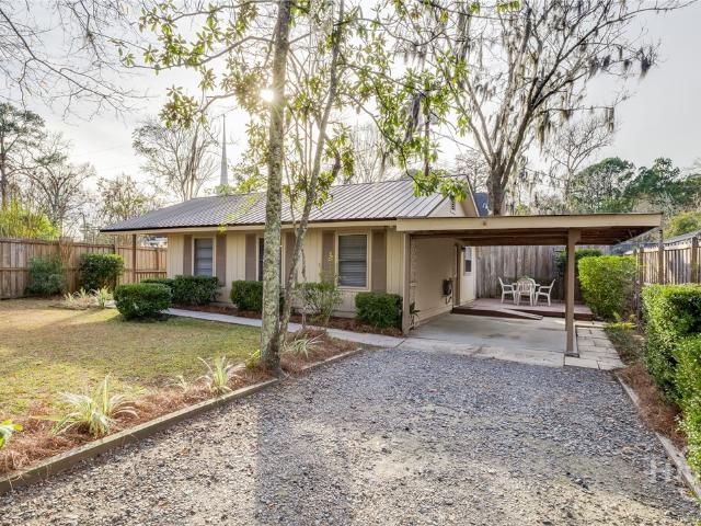 122 B, C Smith Avenue
