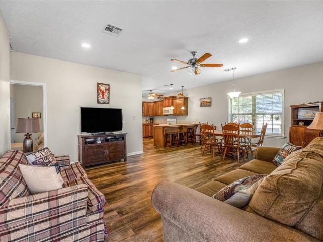 122 Bank St, Lake Charles, LA 70607 | Compass
