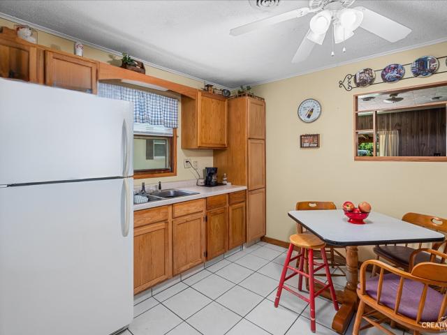 122 Barr Elms Avenue