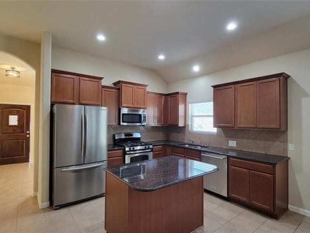 122 Black Swan Pl, Magnolia, TX 77354