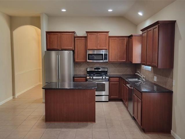 122 Black Swan Place