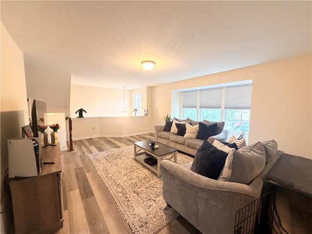 122 Broadstone Dr