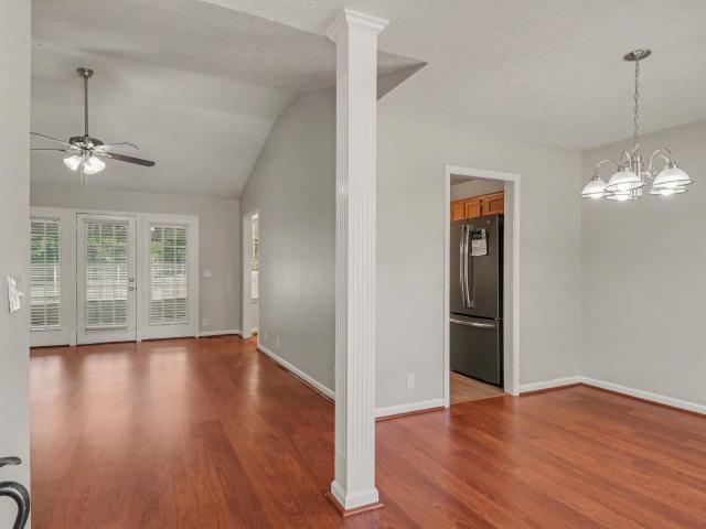 122 Buckingham Ct