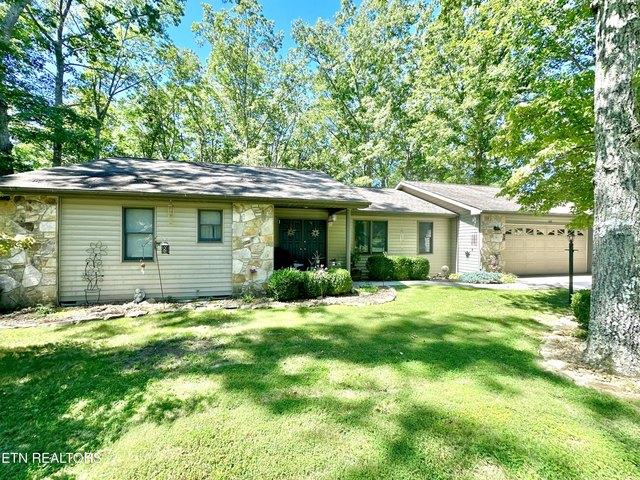 122 Glenwood Dr, Crossville, TN 38558