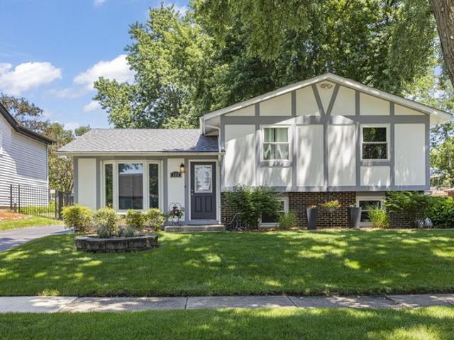 122 Grady Dr, Bolingbrook, IL 60440
