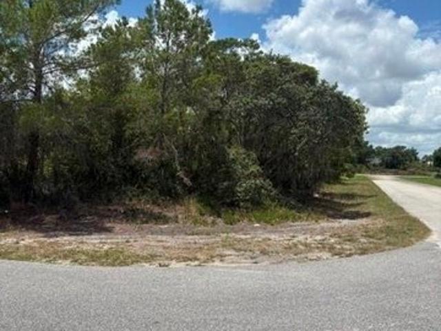 122 Grapefruit Ave NW, Lake Placid, FL 33852
