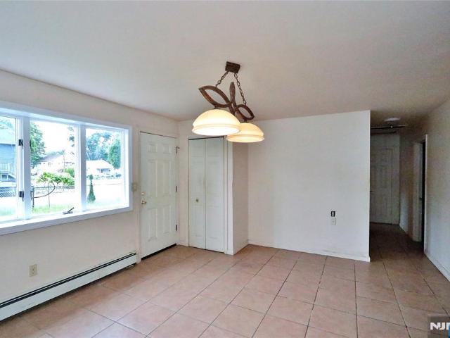 122 Dawes Highway