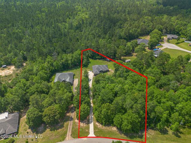 122 Deerwood Drive