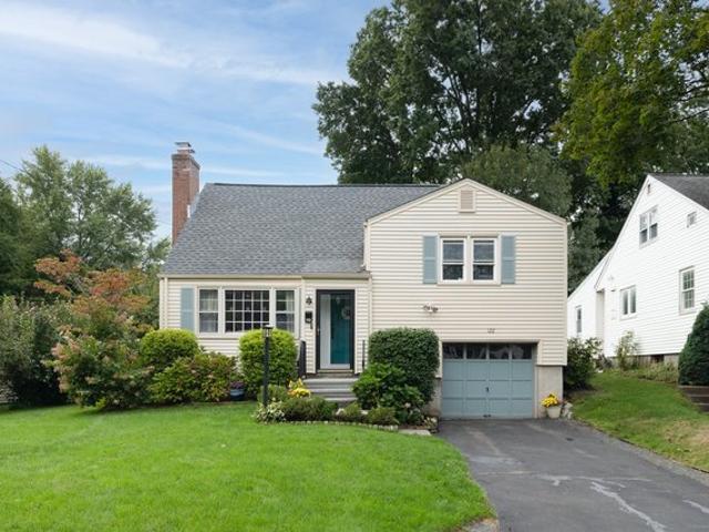 122 Dix Rd, Wethersfield, CT 06109
