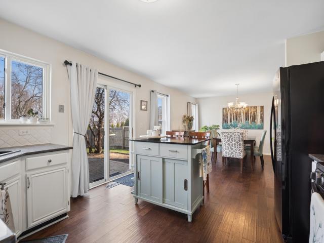 122 E Aspen Circle
