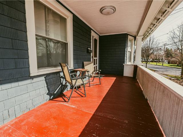 122 E Henrietta Road