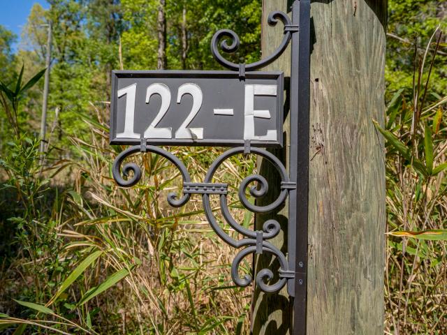 122 E Lonesome Pine Trail