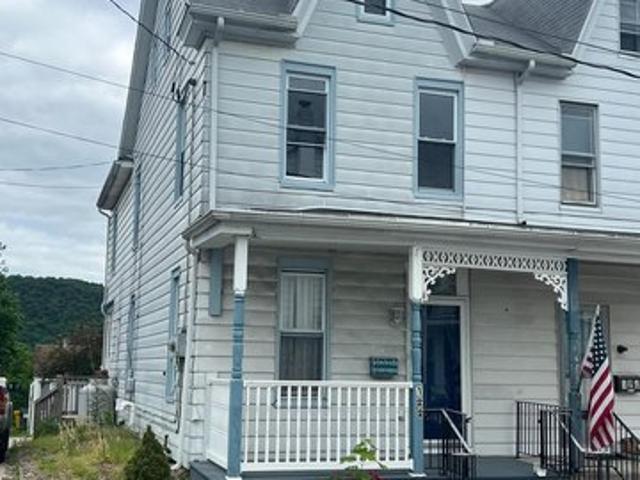 122 E Market St, Schuylkill Haven, PA 17972
