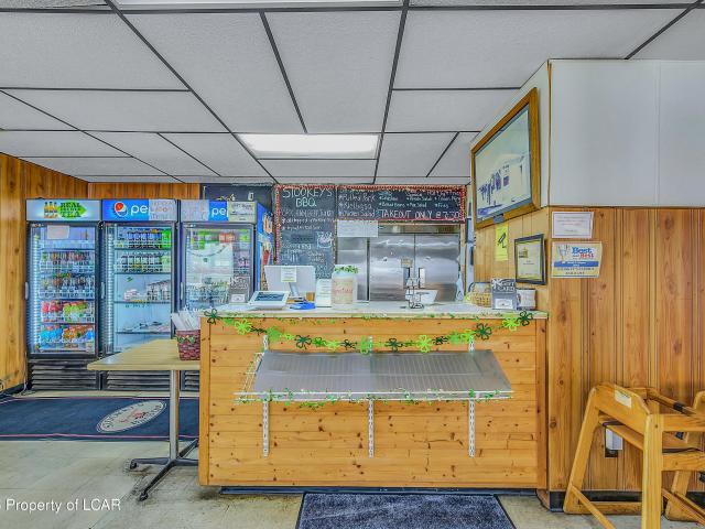 122 E Poplar Street