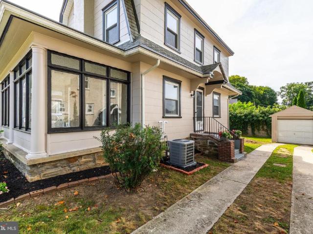 122 E Plumstead Avenue