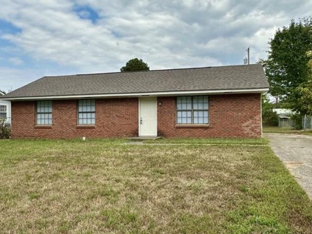122 E St, Clarksville, TN 37042