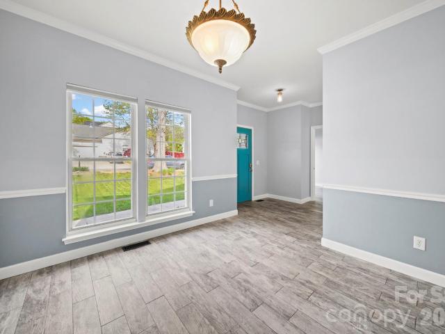 122 Easy Street
