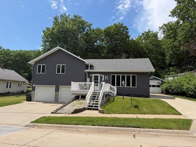 122 Exposition Dr, Fort Dodge, IA 50501
