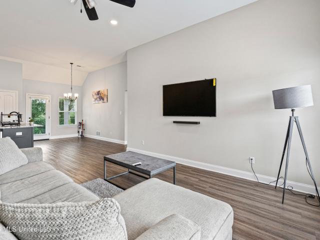 122 Honor Cove