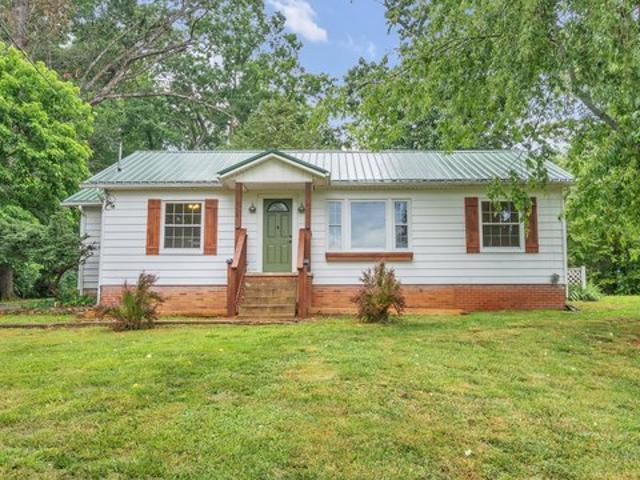 122 Hartley Rd, Elizabethton, TN 37643