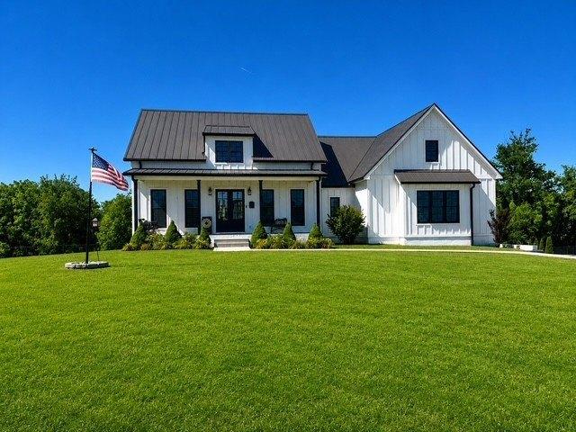 122 Hillside Dr, Dickson, TN 37055