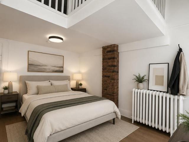 122 Hutton St # 2R