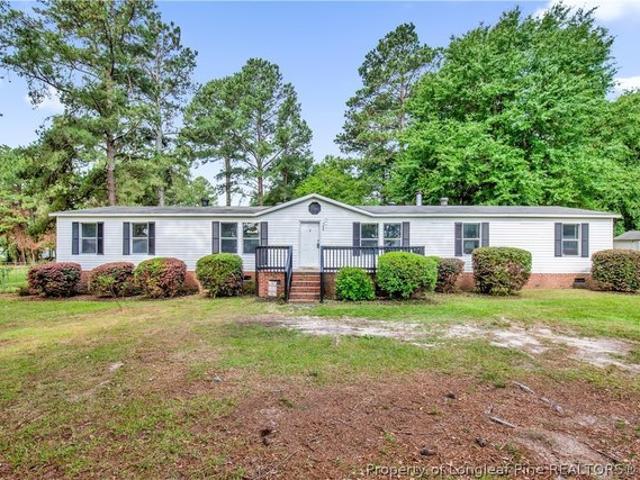 122 Huckabee St, Raeford, NC 28376