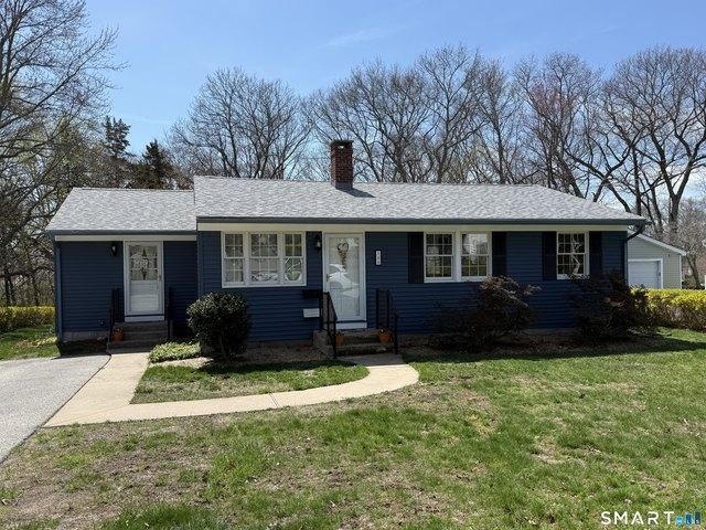 122 Indigo St, Groton, CT 06355