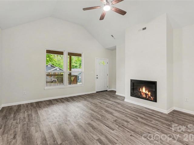 122 Johndy Avenue