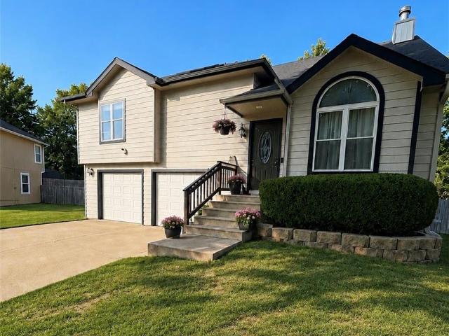 122 Oakbrook Court