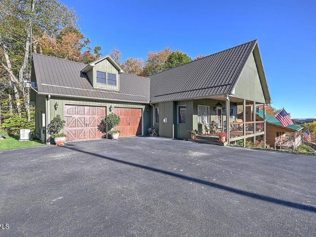 122 Orchard Meadows Lane