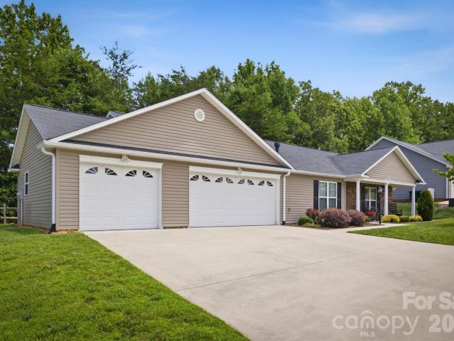 122 Lady Slipper Lane SW