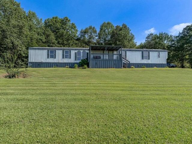 122 Lake Circle Rd, Marietta, SC 29661