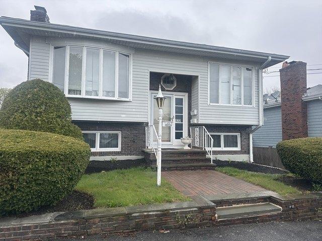 122 Lantern Rd, Revere, MA 02151