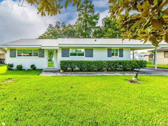 122 Lecompte Dr, Bourg, LA 70343