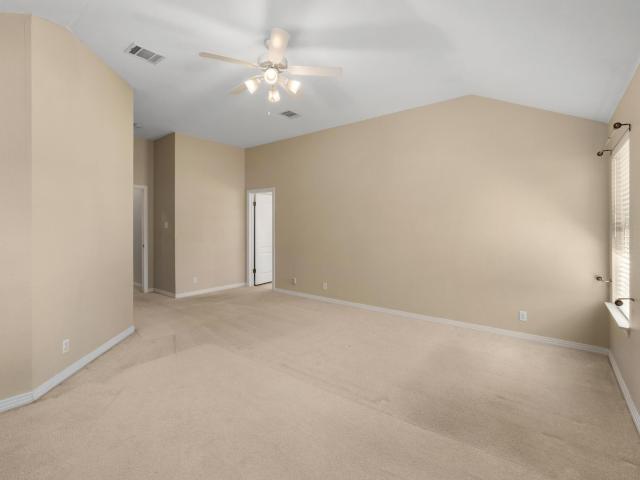 122 Litton Ln