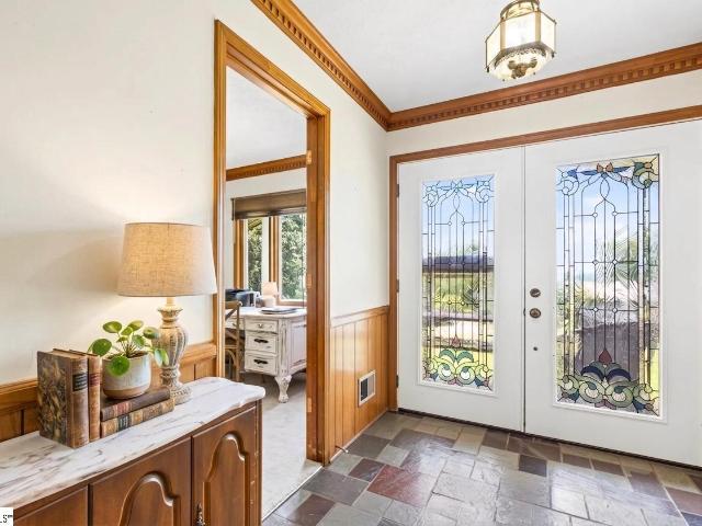122 Mountain View Drive