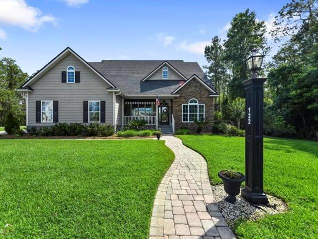 122 Maybird Dr, Kingsland, GA 31548