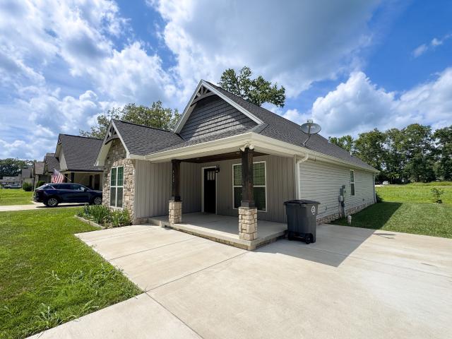 122 Mazie Dr