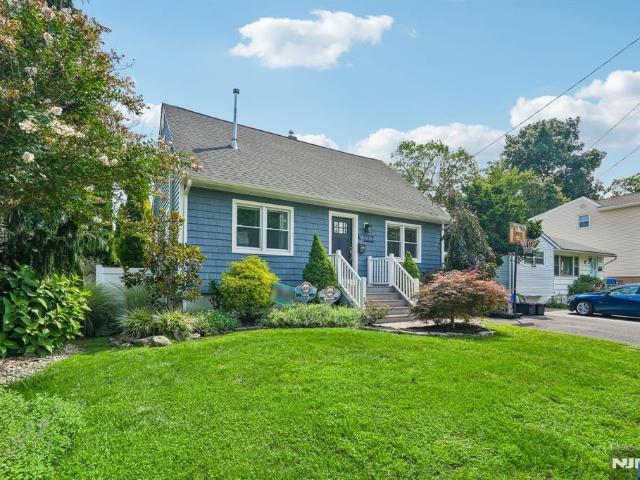122 Maplewood Avenue